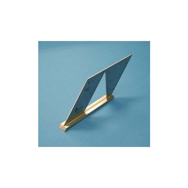 特長●45°・90°の確認やケガキ作業が簡単にできます。仕様●台の長さ×巾×厚さ 115×15×5mm●全長×高さ×厚さ 172×62×1.5mm●製品質量 133ｇ●角度精度 45°・90°：100mmにつき0.2mm以下●長さの許容差 ...