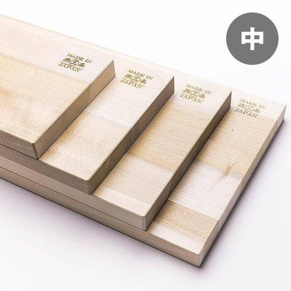 【ここがポイント！】・ほおの木は包丁との相性がよく、水にも強い！水切れもよく衛生的で長持ちです。安心の日本製です【商品詳細】品　番：03102-17サイズ：36×18×2.4cm生産国：日本