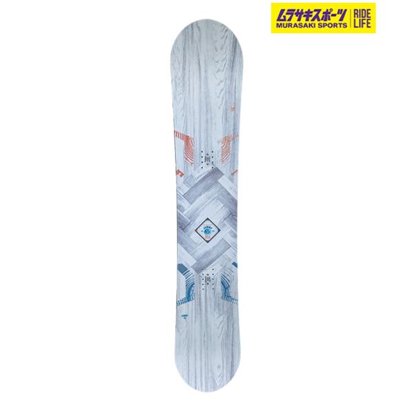 【COSMIC SURF】コスミックサーフのスノーボード大きめなディレクショナルサイドカーブを持つこのモデルは大回りのカービングに適しています。やわらか過ぎないフレックスとフルキャンバー設計による板全体を使ったエッジングも安心感を感じるモデ...