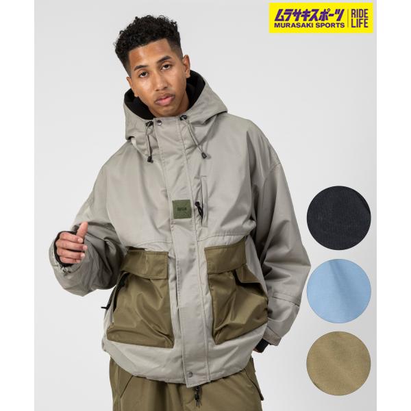 【UNFRM】ユニフォームの高機能スノーボードジャケットマウンテンパーカーを着想源にデザインされたこのジャケットは、雪の侵入を防ぐ脱着式のパウダーガードとリストゲーターを外せば街着としても着用できる2WAY仕様が特長。また、耐水圧10000...