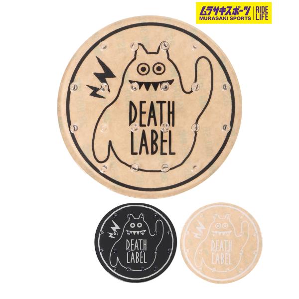 【DEATHLABEL】デスレーベルのデッキパット。手を挙げたモンスターのイラストが可愛らしいデザインです。表面には凹凸があるので、滑りにくく安定性を高めてくれるのもポイント。ボードのワンポイント使いとしても活躍してくれるアイテムです。≪商...