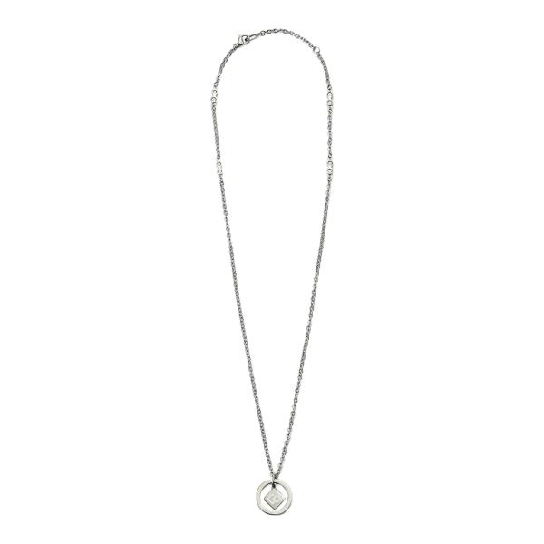 【ファッションの一部になるColantotteのチェーンネックレスが登場】ファッションの一部としてさりげなく着用するだけで首・肩のコリケアができるチェーンタイプの磁気ネックレス。ラウンドモデルのトップは、円形カットの枠に菱形のプレートを吊り...