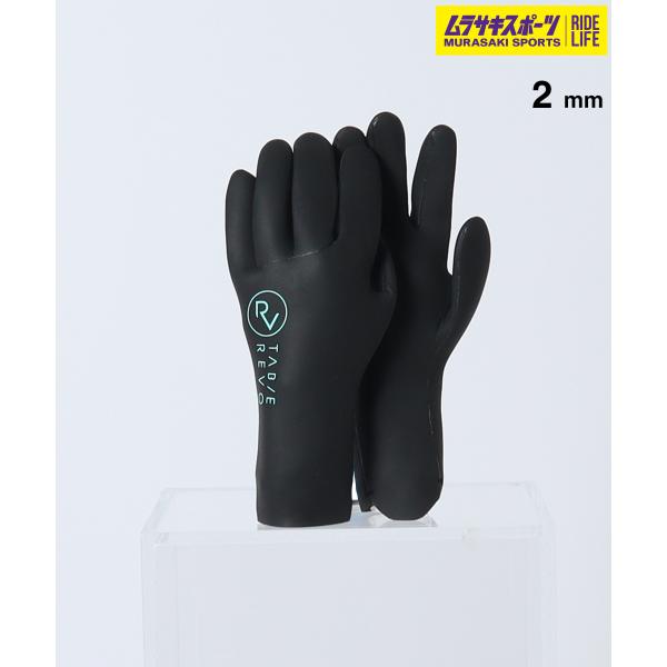 【TABIE REVO】タビーレボのウィンターグローブ。2mm厚ネオプレーンを採用し、動かしやすさと適度な保温性を両立しています。手のひらにはグリップ性を考慮した設計を施し、パドリングやテイクオフ時も安定した操作感をキープ。軽量でストレスの...