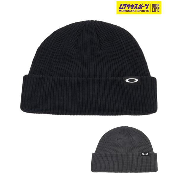 【OAKLEY】オークリーのビーニーです。夜間のランニングやナイター滑走でも安心感をプラス。ピスネームにリフレクター素材を使用したこのビーニーは、暗い場所での視認性を高め、安全面もしっかりサポートします。素材には環境に配慮したリサイクルポリ...