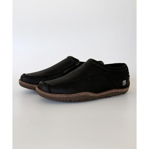 【独特な手縫いのステッチワークが引き立つ防水ローカットシューズ】「conqueror（コンカラー）」はサーフブランドとして発信され、アクションスポーツマーケットを中心とした徹底したイメージ追求と販売コンセプトのもと、１９９８年にスタートした...