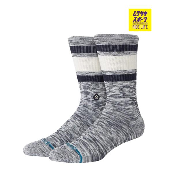 【ナチュラルな風合いを生かしたストライプソックス】●定番の柄にリラックスしたムードをプラスし、カジュアルからスマートな着こなしまで幅広く対応します。●伸縮性のあるリブがふくらはぎを包み込み、きつ過ぎずゆるくない極上のフィット感を生み出します...