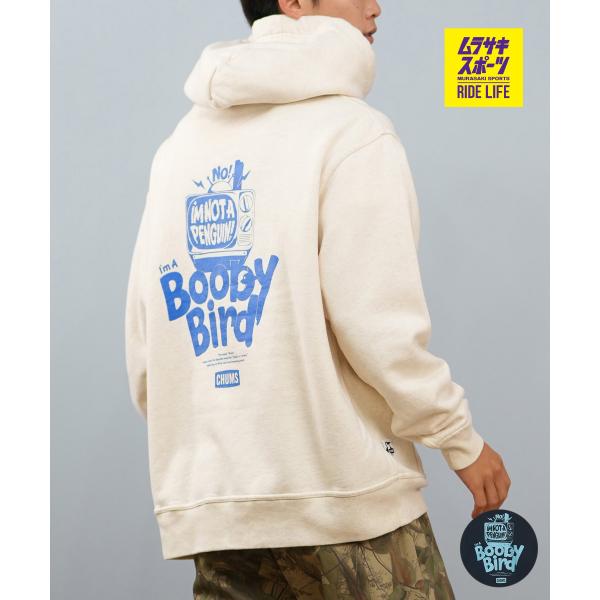 【「ペンギンじゃないよ！」というブービーバードの強い思いを表現したプルオーバーパーカー】●ゆったり着られるオーバーサイズシルエット。 ●フロントにはシンプルながらもアクセントとなる「HELLO」の文字を刺繍でプラス。●背面には「I'm No...