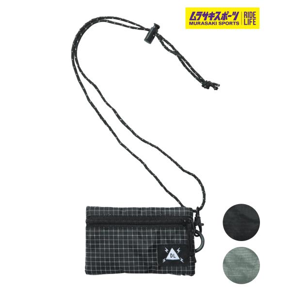 【DEATH LABEL】デスレーベルのスノーボードパスケース。コンパクトで持ち運びやすいミニサイズのパスケース。ジップ付きで小銭や常備薬などの小物の収納も可能です。背面はクリア素材で切り替えられており、見えやすいのも魅力ポイント。落下もし...