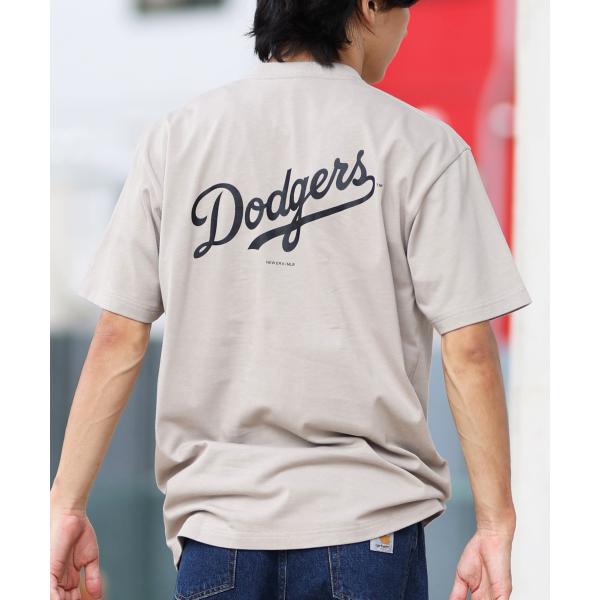 【トレンドのMLBロゴのバックプリントデザインの半袖Tシャツ】●MLB球団をフィーチャーしたコレクション。●8ozのコットン生地を採用。●ニューエラオリジナルのレギュラーフィット。◆おすすめコーディネートシンプルなデザインなので使いまわしや...