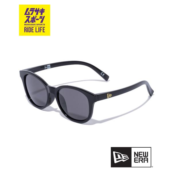 【丸みを帯びたデザインで、どんなアイテムやファッションとも合わせやすいボストンタイプのサングラス。】●紫外線からのダメージを防ぐUVカットレンズを採用。●右サイド内側にはボックスロゴとCEマーク、フレーム左サイド外側にはフラッグロゴをレイア...