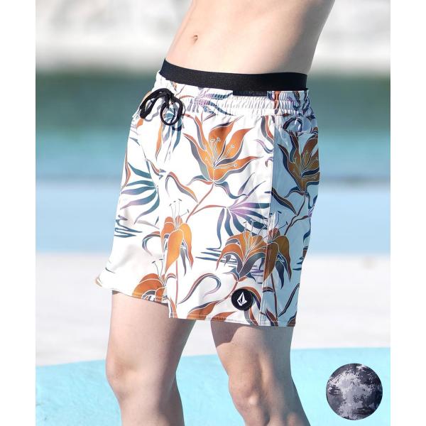 【大人な総柄ユーティリティーショーツ】●膝上丈●花柄/迷彩柄●ウエストゴム/紐◆おすすめコーディネートトップスにはシンプルにロゴTEEなどがおすすめです。同ブランドで合わせればまとまりのあるスタイルに。サングラスやキャップなどの小物をプラス...