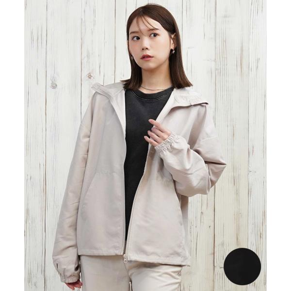 【水陸両用の仕様で海やプール・アウトドアから普段着まで、着回し力抜群のUVカットパーカー】●水陸両用の仕様で塩素対応もしており、水にも強い生地で、海やプール・アウトドアから普段着まで、着回し力抜群のUVパーカー。●紫外線遮蔽率90%以上で安...