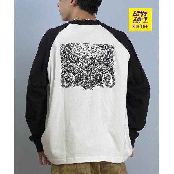 【バックプリントが目を引く！主役になるラグランスリーブTEE】●ムラサキスポーツオリジナルヘビーオンスボディ使用で今流行りのボックスシルエット●オーバーサイズでダボっときたい方はそのままのサイズで、ジャストで着たい方はワンサイズダウンで。(...
