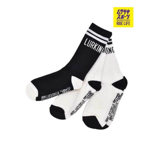 【シンプルなデザインでシーンを選ばないキッズ用ソックス。】●ラインソックス3足セット。●カラーはベーシックなホワイトとブラック。●アパレルで人気のロゴやキャラクターをプリント。●長さは人気のクルー丈で、男女問わず履きやすいデザイン。≪商品詳...