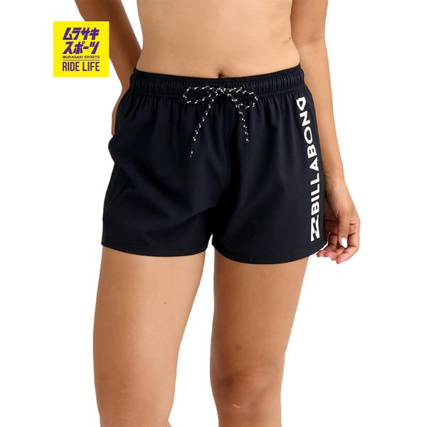 【左脇にBILLABONGのロゴプリントをあしらったボードショーツ】●股下6cmのショート丈で、トップスを選ばないベーシックなデザインが魅力です。●ウエストはゴム＋ドローコードでサイズ調整が可能。●バックには面ファスナータイプのフラップポケ...