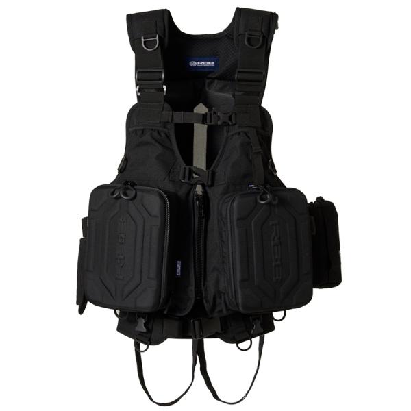 342165372       片手でのファスナー開閉がスムーズに行えるセミハードポケットを採用した限定モデル