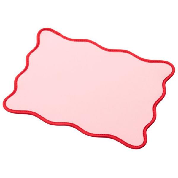 MPUK01PN        ピンク。波のようなウェーブラインが個性的なマウスパッドです。2色のコントラストが美しいバイカラーデザイン。