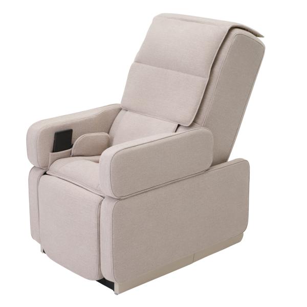 EPMA110         ソファのようなたたずまいの中に、パナソニック最高峰のもみ技を実現した一台です。