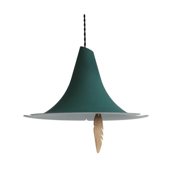 LP3101GR        スナフキンの帽子をモチーフにしたペンダントライトです。