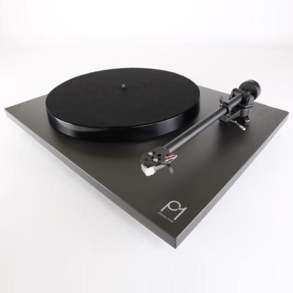 PLANAR1MK250HZ  Regaのターンテーブルシリーズの入門モデル。