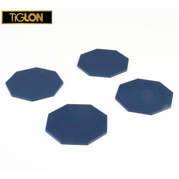 DRENPRO4P       音響機器や楽器用アンプ等の設置環境で生じる複合共振を抑制し、機器本来の性能を引き出すチューニングスペーサー