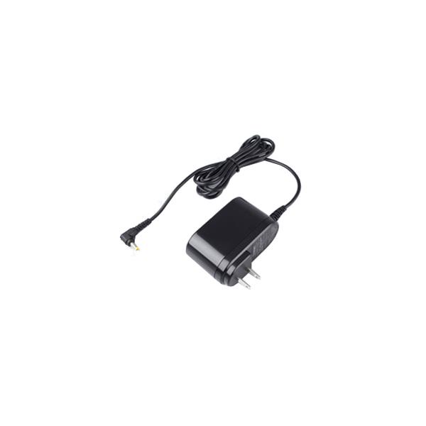 33872           テルモ電子血圧計P2020専用ACアダプタです。