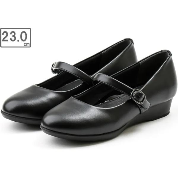 LO-17560        きれいなシルエットとスニーカーのような履き心地を目指した約3cmヒールのバレエシューズ。