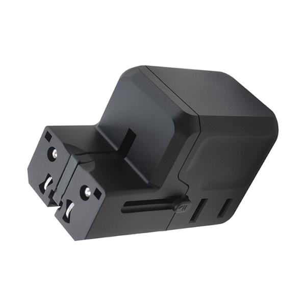 WP-113M         4種類の電源コンセントに対応する変換プラグ。PD20W Type-Cポート付き。