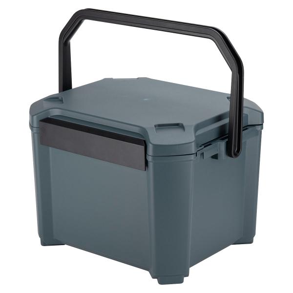 483665          イスやテーブルにも使える高保冷力が自慢のクーラーボックス
