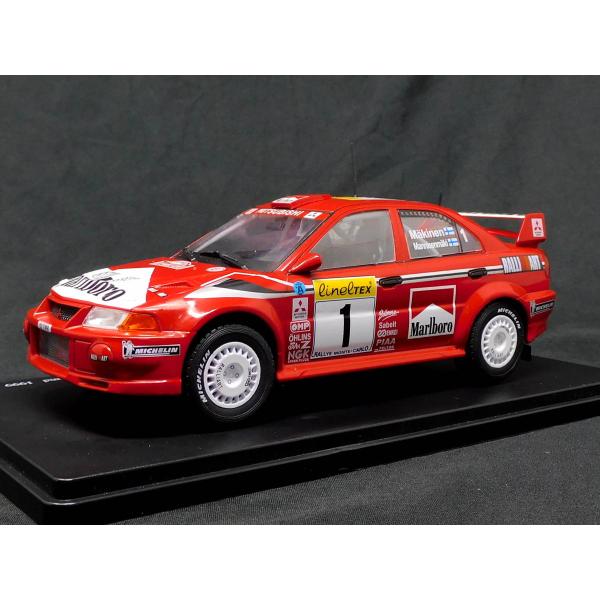 1/24三菱ランサーEvo6'99追加ロゴデカール。デカールのみです。残念ですが赤がピッタリ同じには成っていません。画像では解りにくいですが赤の色調差で後貼り感が出ます。デカールを解らないで買うと解らない物が届きます。解らないのに買うのは止...