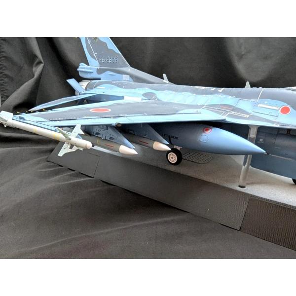 1/24航空自衛隊F2戦闘機デカールです。デアゴスティーニのF2戦闘機。素晴らしい出来ですが翼下への扱いがあっさりしているのでスケールモデルらしくするデカールです。