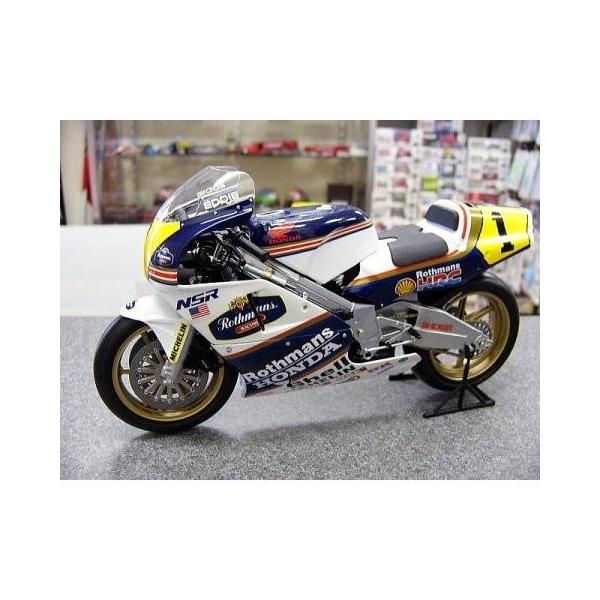 1/12ホンダNSR500'85&amp;89ロスマンズデカールです。デカールのみです。2台分のセットです。デカールを解らないで買うと解らない物が届きます。解らないのに買うのは絶対に止めて下さい。