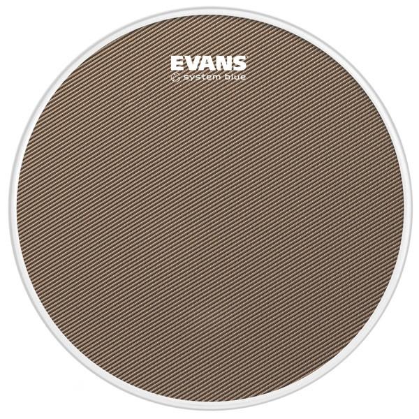 EVANS System Blueスネアヘッドは世界で最も多くのチャンピオンを獲得しているドラムコーThe Blue Devilsとその指導者scott Johnsonによって監修された新しいヘッドです。これまでのスネア用ヘッドの遠達性と明...