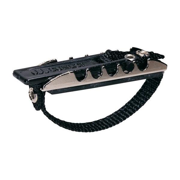 トグルアクション・カポ、きっちりとしたクランプができます。使い易く、ギターを傷つけず、薄い形状でフィンガリングの邪魔をしません。【メール便にて発送します】時間指定はできません。