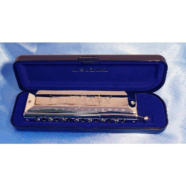 クロマチックハーモニカを始めてみたいという方にも手軽なコストパフォーマンスの高いモデル。