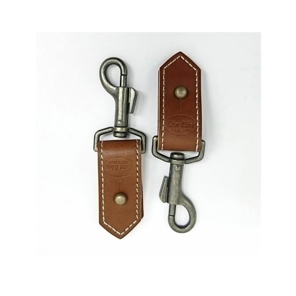 これは便利！！ギターストラップをショルダーストラップに変身させる変換コネクターこのストラップ変換コネクターを使えば、お気に入りのギターストラップがギグバッグ※やカバンなどのショルダーストラップへ早変わり！ ギターストラップのエンドピン穴に変...