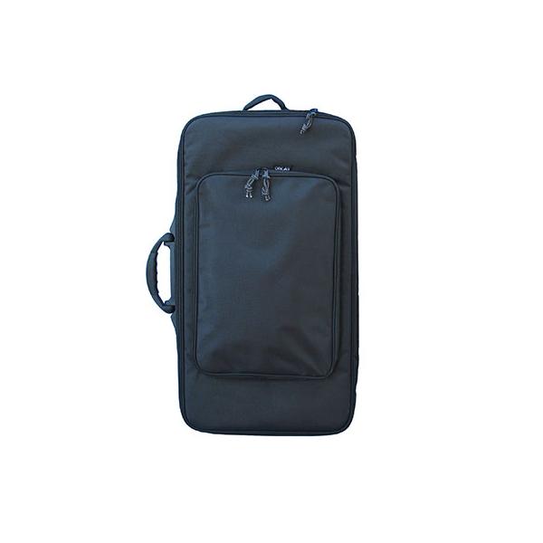 全長：685mm幅：380mm厚み：95mm重量2.2kg