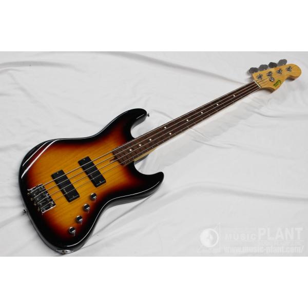 <エレキベース>MOON DJB-4 3TS 中古にて入荷です!小振りなサイズのディンキーシェイプを採用したアクティブベース。ボディ厚を従来のベースより2ミリ程厚く設計されているため生音でもしっかりした低音を確保しております。ボ...