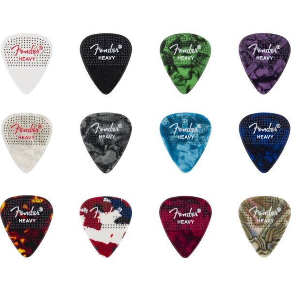 <ピックセット> 351 Dotted Celluloid Picksは、時代を超えたフェンダーのクラシックなセルロイドピックに滑り止め加工を加えたもので、セルロイドピックのトーンとスナップを備えながら、グリップ面に滑り止めを施...