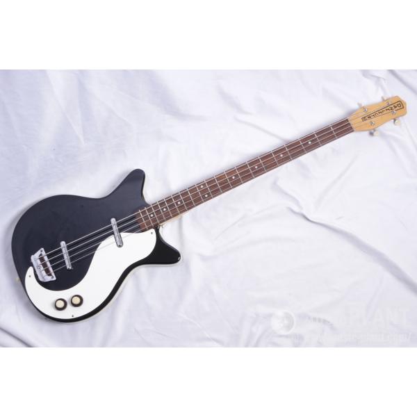 <エレキベース>Danelectro 59DC Long Scale Bass 中古にて入荷です!マネスキンのヴィクトリアも愛用していたダンエレクトロの軽いベース。小柄な女の子にはうってつけカモ!ボディートップに5cm程の引っ掻...