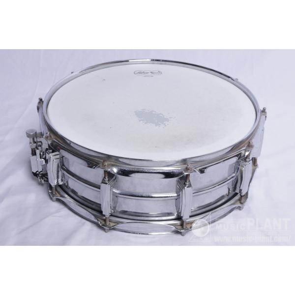 <スネアドラム>Ludwig Metalシリーズ LM400 5" x 14" Alminium Shell 中古にて入荷です!使用に伴う傷等はございます。付属品無し。2000年代ごろの製造と思われます。ラディックの代表機種LM...