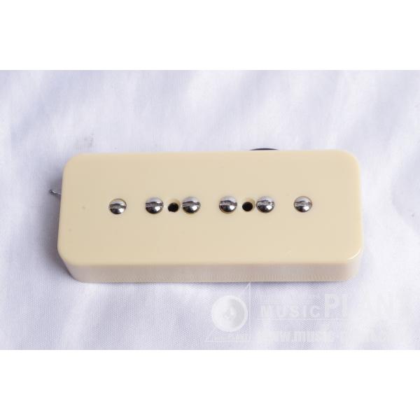 <ギターピックアップ>Rockfield Pickups P90タイプ リア 中古にて入荷です!使用に伴う傷等はございます。ケーブル長 : 290mm抵抗値 : 9.15kΩB.C.Richに搭載されていることでおなじみのRoc...