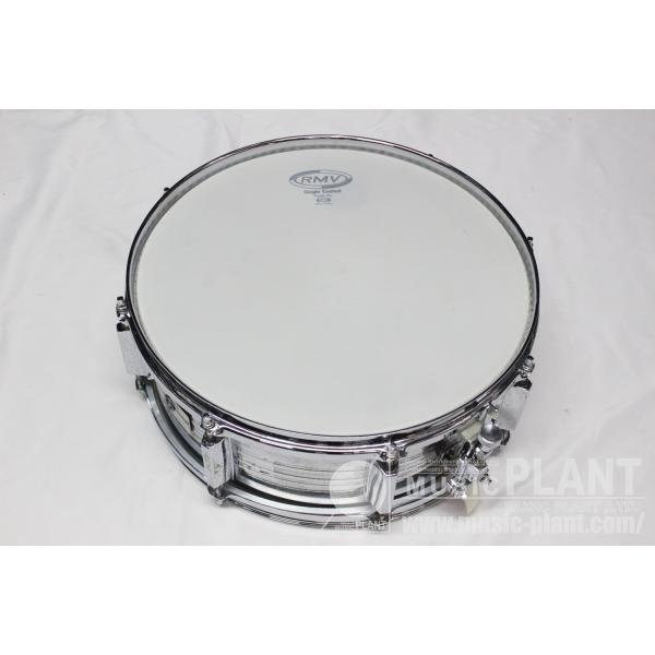 <スネアドラム>YAMAHA SD-350M 中古にて入荷です!14インチ x 5インチサイズ!1970年代に販売されていた、シェルにSTEEL材を採用したYD300シリーズのスネアドラム!弊社にて、動作確認とクリーニング済みで...