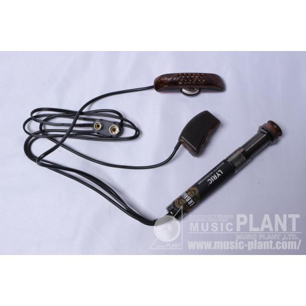 <アコースティックギターピックアップシステム> L.R.Baggs Lyric 中古にて入荷です!使用に伴う傷等はございます。箱、バッテリーバッグ、プレゼンスコントロール調整用バー、取扱説明書付属します。マイクがアコースティック...