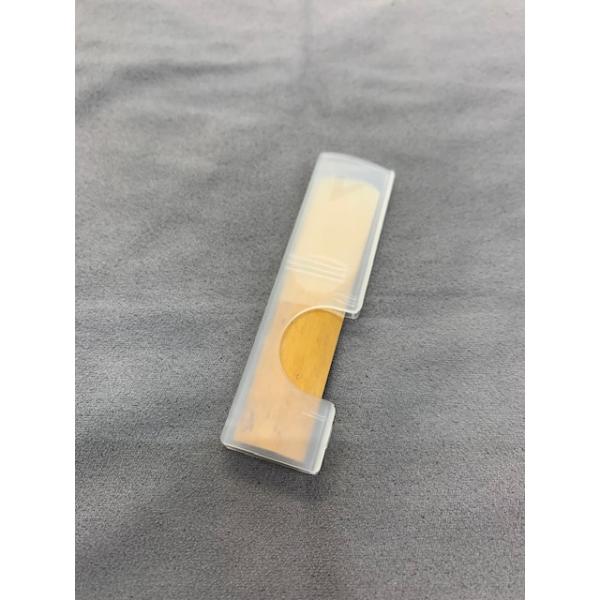 <Traditionalシリーズ / ソプラノ サックスリード> 初心者の方からプロの方まで、使いやすいと評判!!定番中の定番バンドーレンのアルトサックス用リードです!!長年にわたって高い評価を得ている一番幅広く使われているリー...