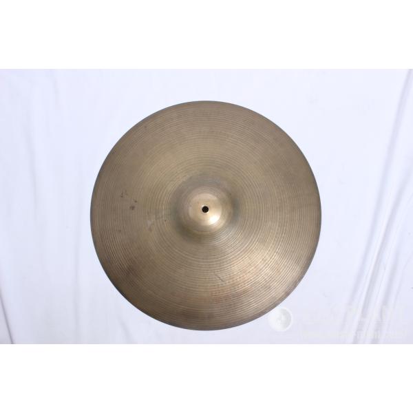 <シンバル　ライド>Zildjian Azil 18" Ride 中古にて入荷です!使用に伴う傷等はございます。付属品はありません。1950〜60年代に製造されていたライドシンバルです。約2.05kg