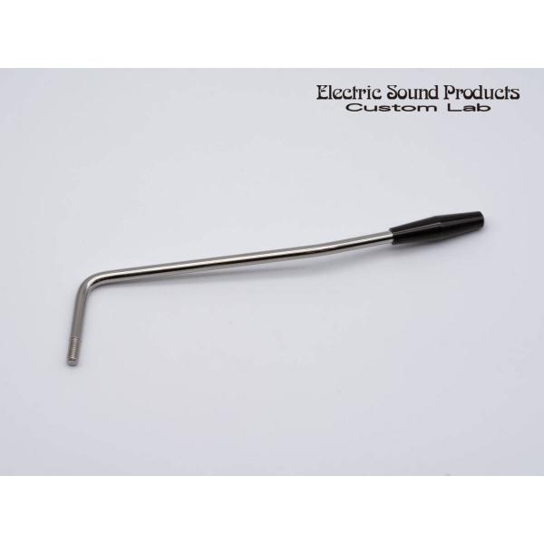 ESP FLICKER-IIIに標準装備されているトレモロアーム。アームバーには高強度なステンレス、アームキャップには軽量なアルミを採用しています。アルミキャップは一般的な金属製キャップよりも軽いため、キャップ自体の重さによりアームバーが暴...