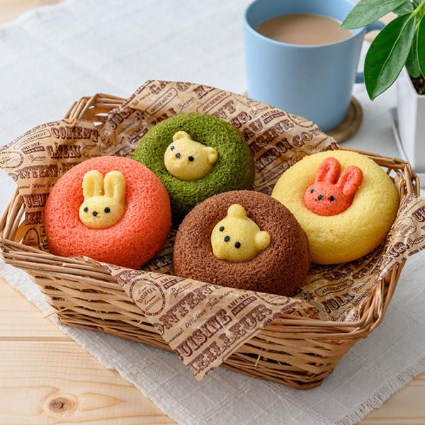 焼菓子専門工房で作る国産小麦100％の焼きドーナツ。真ん中から動物たちがひょっこり顔を出した愛嬌のある見た目は、食べるのがもったいなくなるほど。小物入れにも使えるアニマルＢＯＸでお届けします。かわいいボックスがギフトにもぴったりです。●内容...