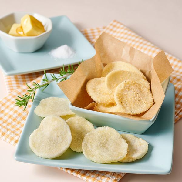 真空フライ製法で作ることで素材本来の風味そのままにサクサクとした食感になりポテト本来の旨味や甘みを引き出すことが出来ます●内容：うみかぜポテト(沖縄の塩シママース）、そよかぜポテト（はちみつバター）×各16g×5袋●賞味期限：常温185日●...