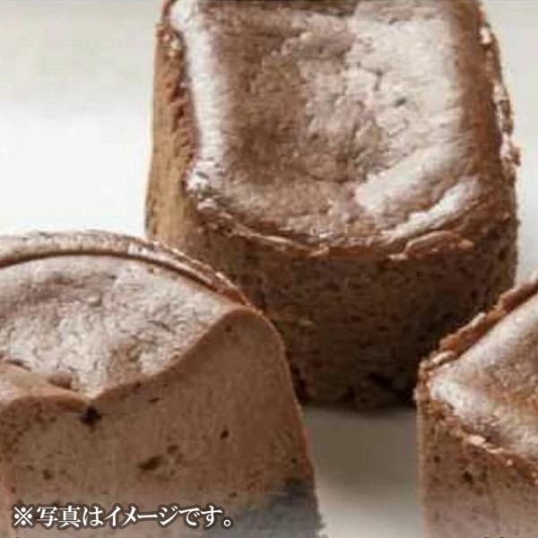 【住吉屋】とろけるショコラ10個入  「トロっ」ととろけるような食感と濃厚で芳醇なチョコレートの甘み      【商品内容】●とろけるショコラ10個●賞味期限：発送日を含め冷凍14日間、冷蔵解凍後3日間●原材料：チョコレート、牛乳、卵、砂糖...